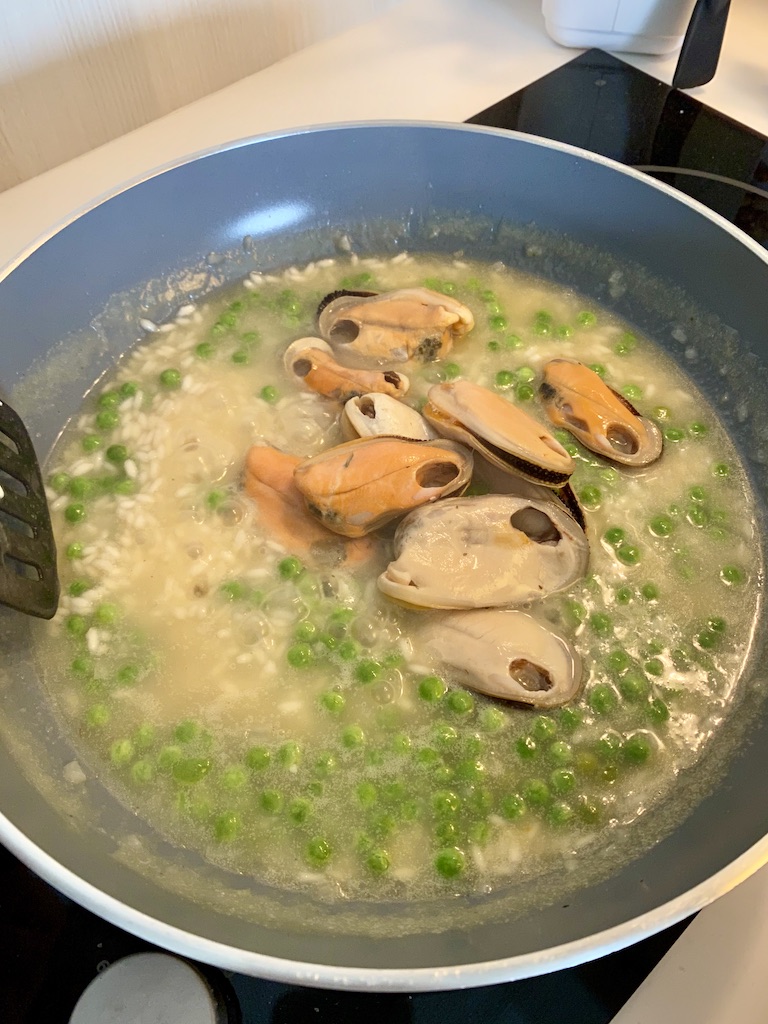 Green Peas and Mussels Risotto | Popsicle Society